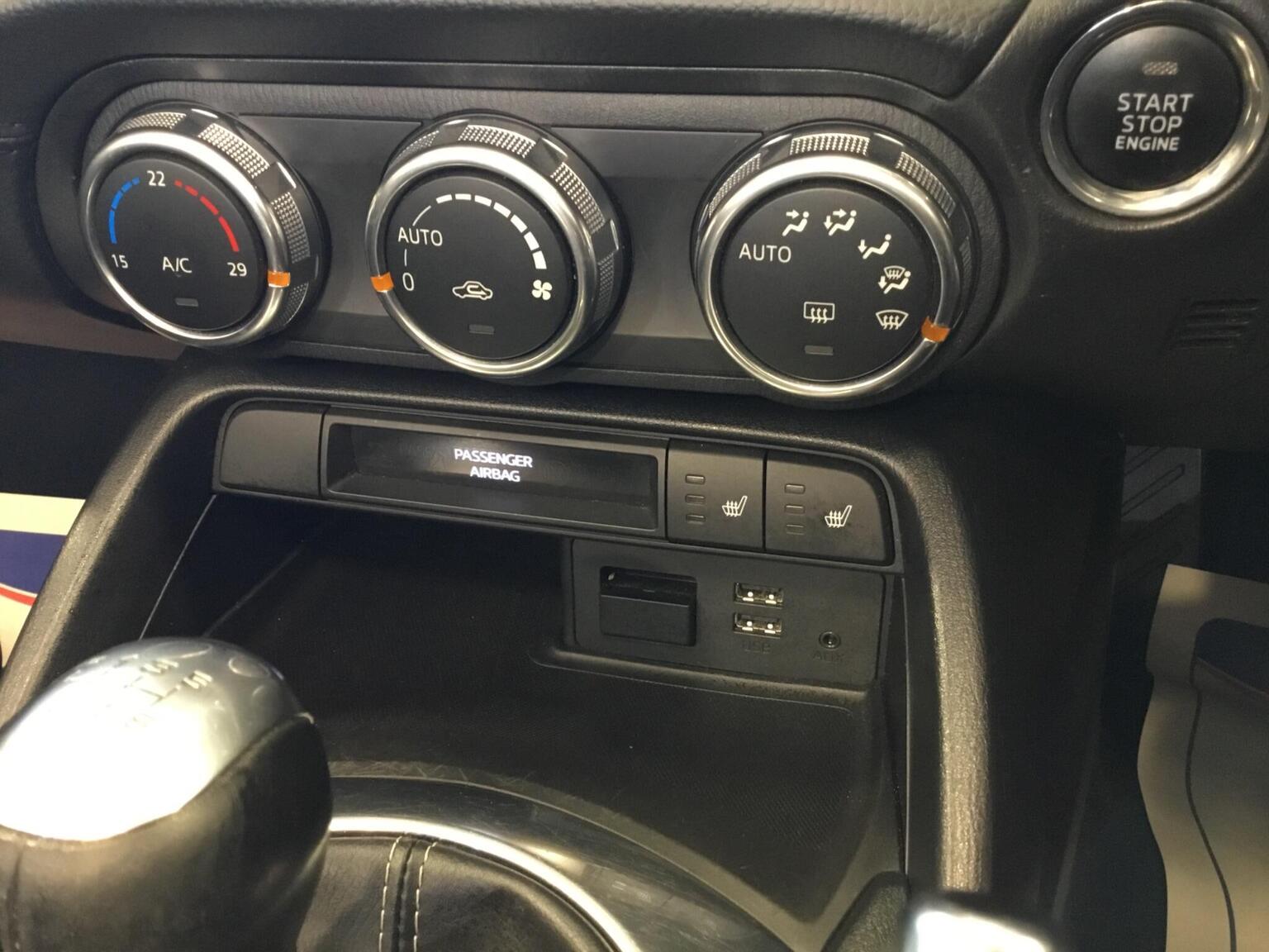 Used FIAT 124 SPIDER 2016 Red for sale - £10695 in Launceston, Cornwall ...